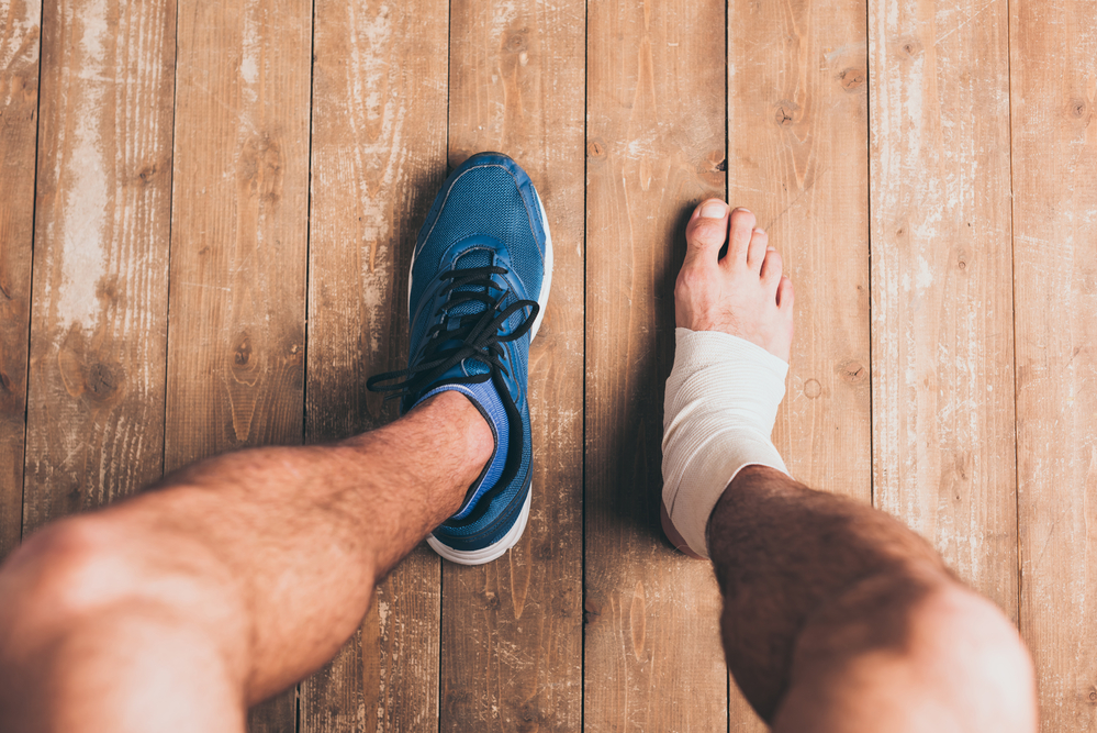 Time to See a Doctor? 8 Reasons Not to Ignore Foot Problems - Island ...
